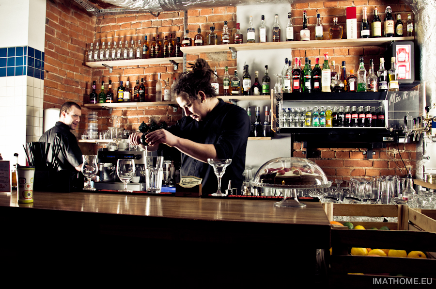 Bazar Warszawa – Jedzenie/Klub – Pitu Pitu Warszawa